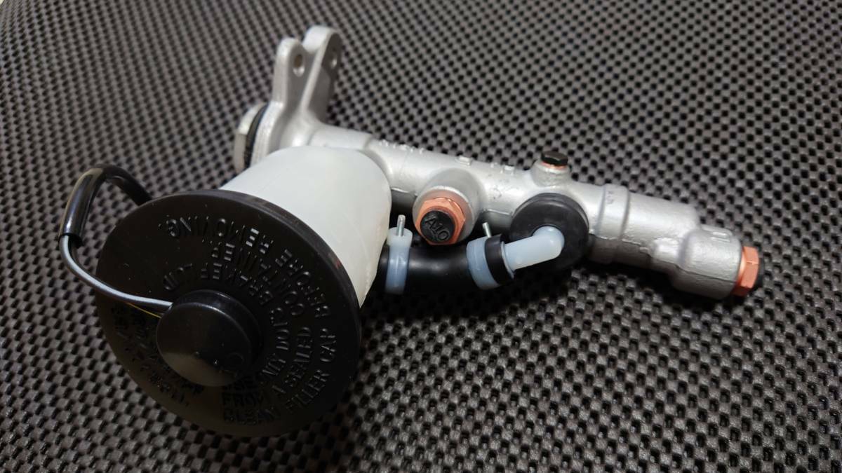 TOYOTA LEVIN TURENO AE86 RHD Brake Master Cylinder Sub-Assy ADVICS SAL ...